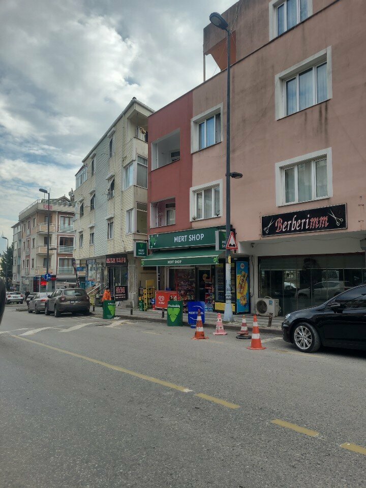 Market Mert Şarküteri, İstanbul, foto