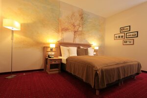 Romantik Hotel Scheelehof (Fährstraße No:3, Stralsund), otel  Stralsund'dan