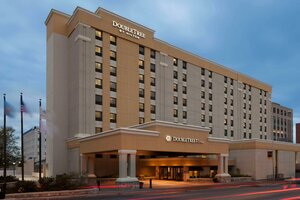 DoubleTree by Hilton Downtown Wilmington - Legal District (North Carolina, New Hanover County, City of Wilmington, King Street), otel  Wilmington'dan