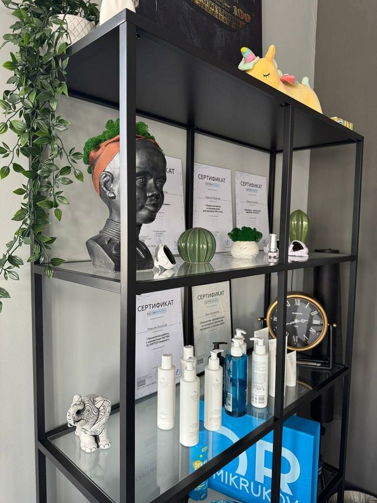 Dövmeciler Maxim Buketov Laser Tattoo, Samara, foto