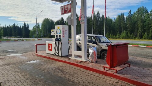 Benzin istasyonu Lukojl, Arhangelskaya oblastı, foto