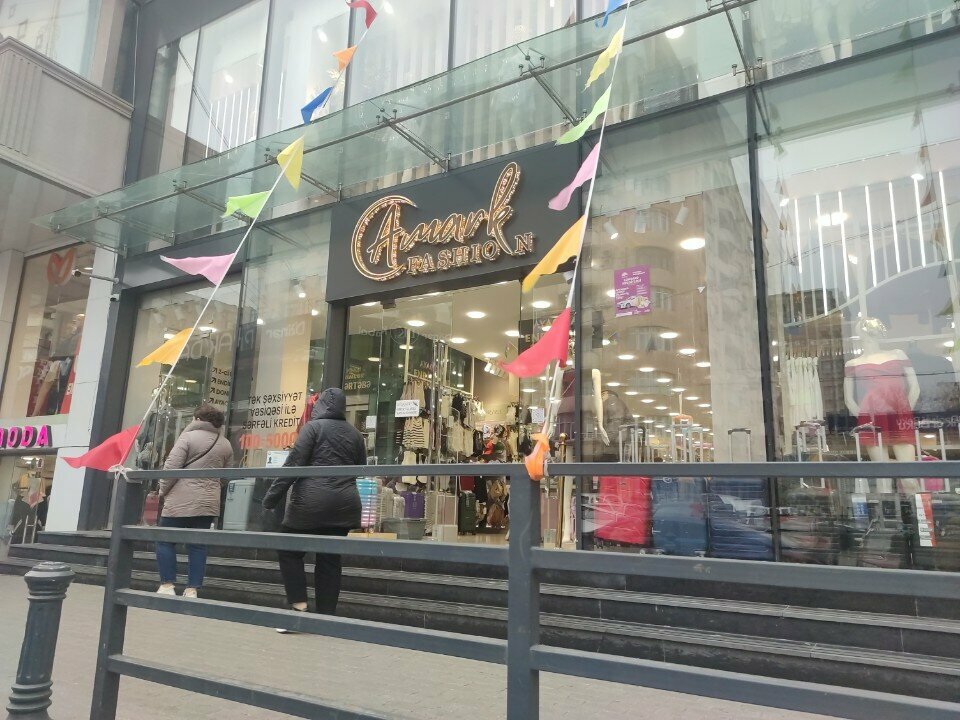 Giyim mağazası Amark Fashion, Bakü, foto