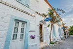 Beyaz Han Hotel (İzmir, Çeşme, Alaçatı Mah., 13002 Sok., 7), otel  Çeşme'den