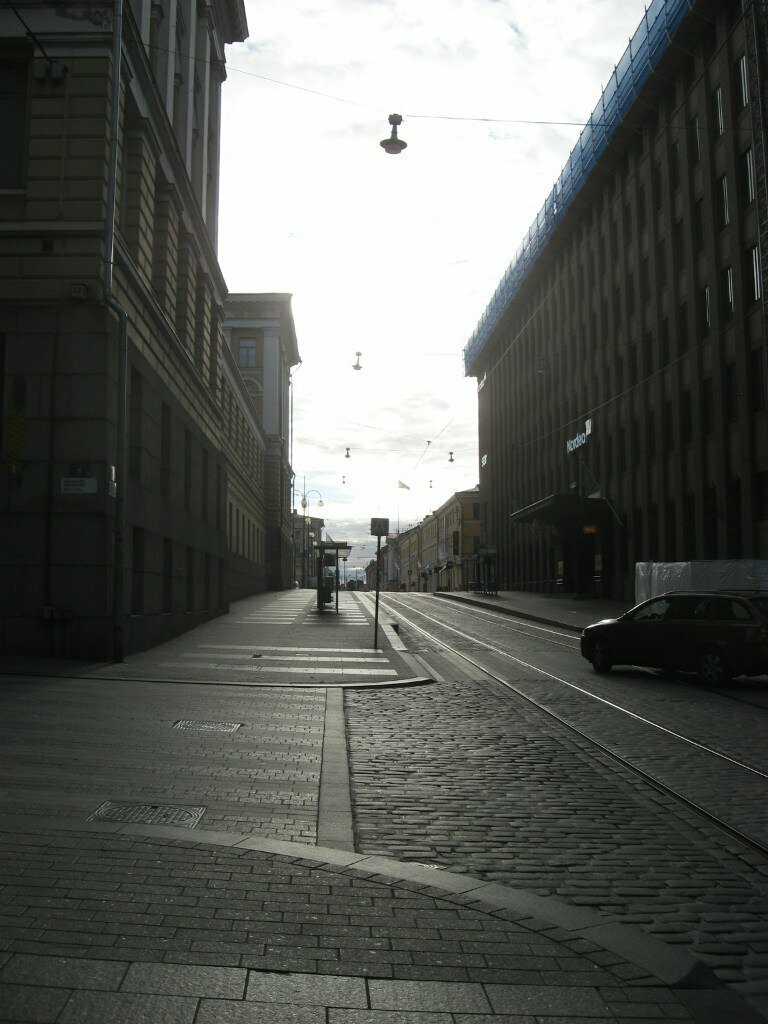 Toplu taşıma durağı Senaatintori, Helsinki, foto