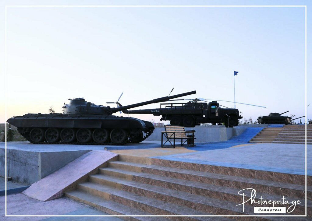 Müzeler ve sanat galerileri Andijan Patriotic Park, Andican eyaleti, foto