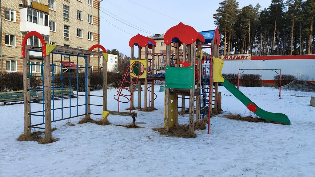 Oyun alanı Playground, Snejinsk, foto