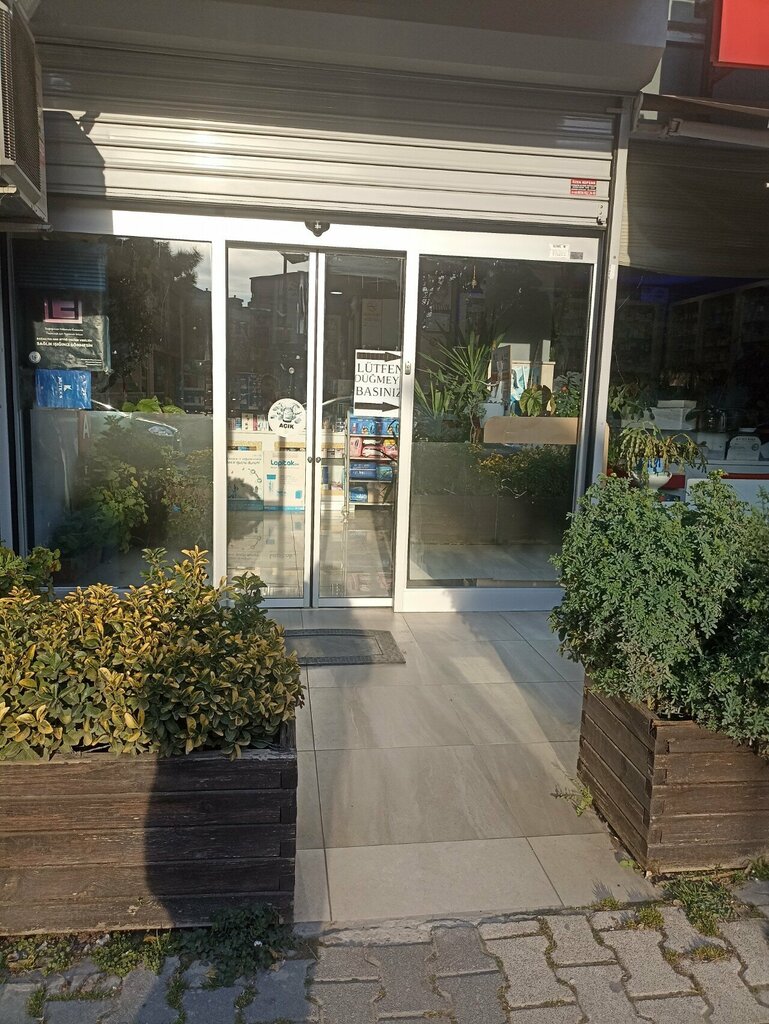 Eczaneler Örmeci Eczanesi, İstanbul, foto