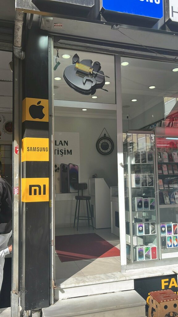 Cep telefonu aksesuarları Aslan İletişim, İstanbul, foto