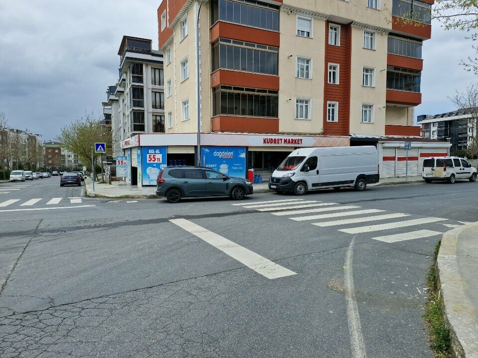 Market Kudret Market, İstanbul, foto