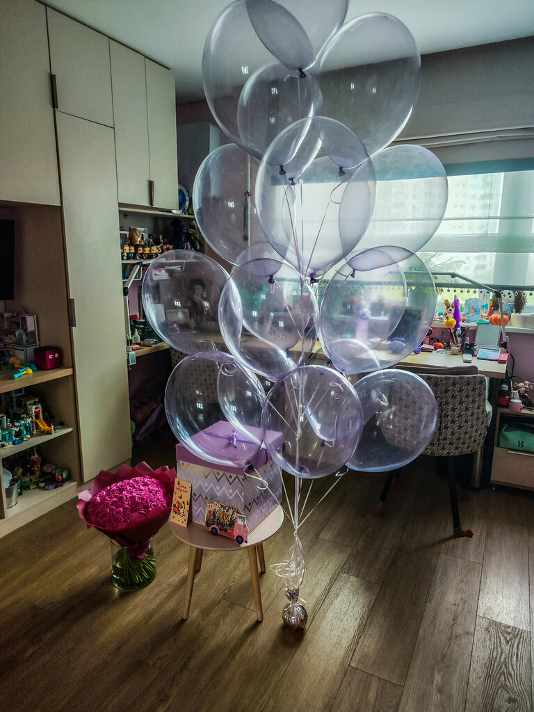 Kutlama ürünleri Lihelium, Moskova, foto