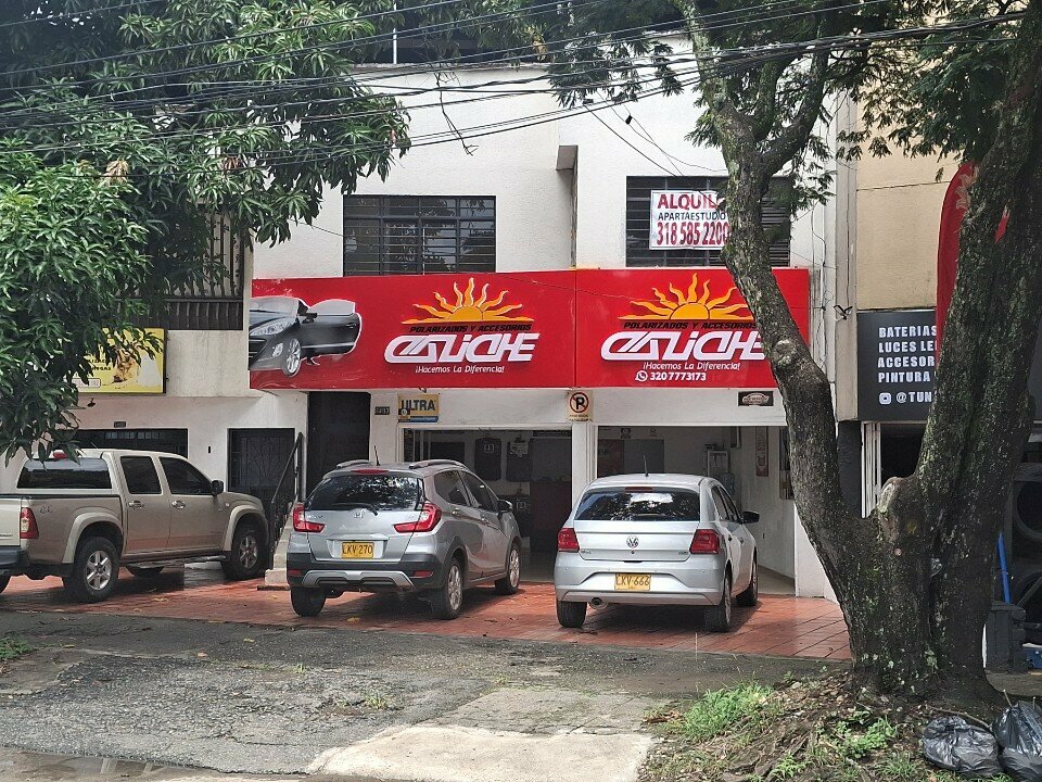 Otomobil satış galerileri Cisliche, Cali, foto