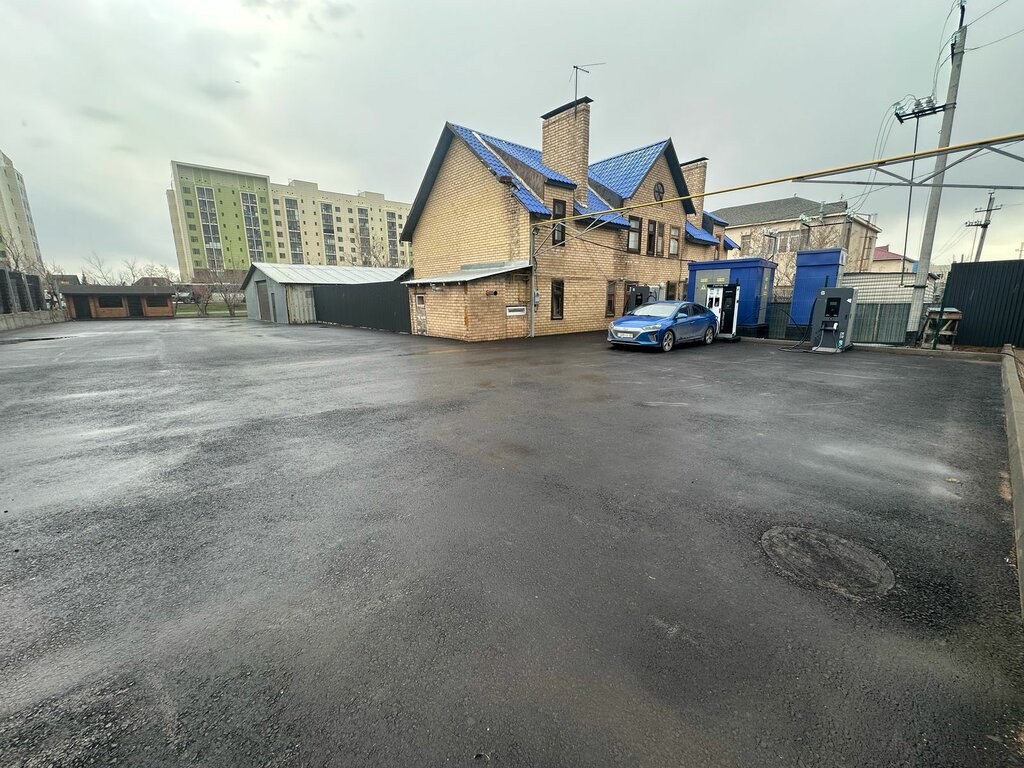 Elektrikli oto şarj istasyonları eDrive, Astana, foto