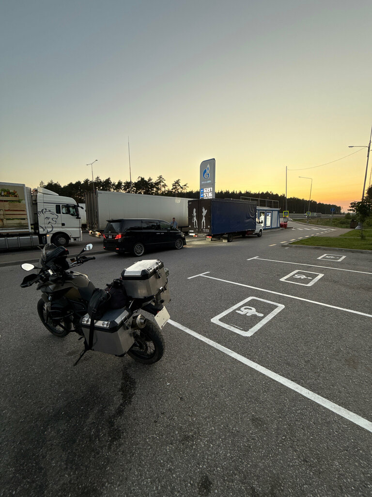 Yol kenarı dinlenme alanı Придорожная зона отдыха, Tverskaya oblastı, foto