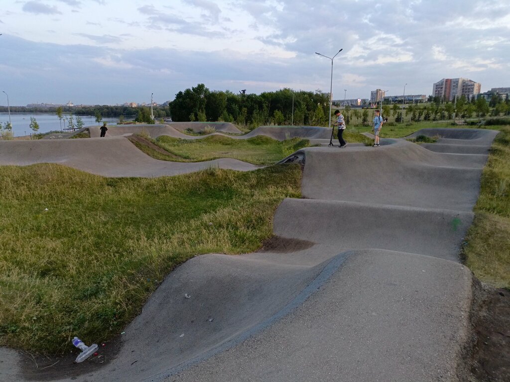 Spor alanı Памп-трек асфальтовый детский, Magnitogorsk, foto
