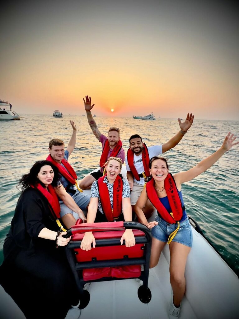 Tekne kiralama Love Boat For Yatchs & Boats Rental, Office, Dubai, foto