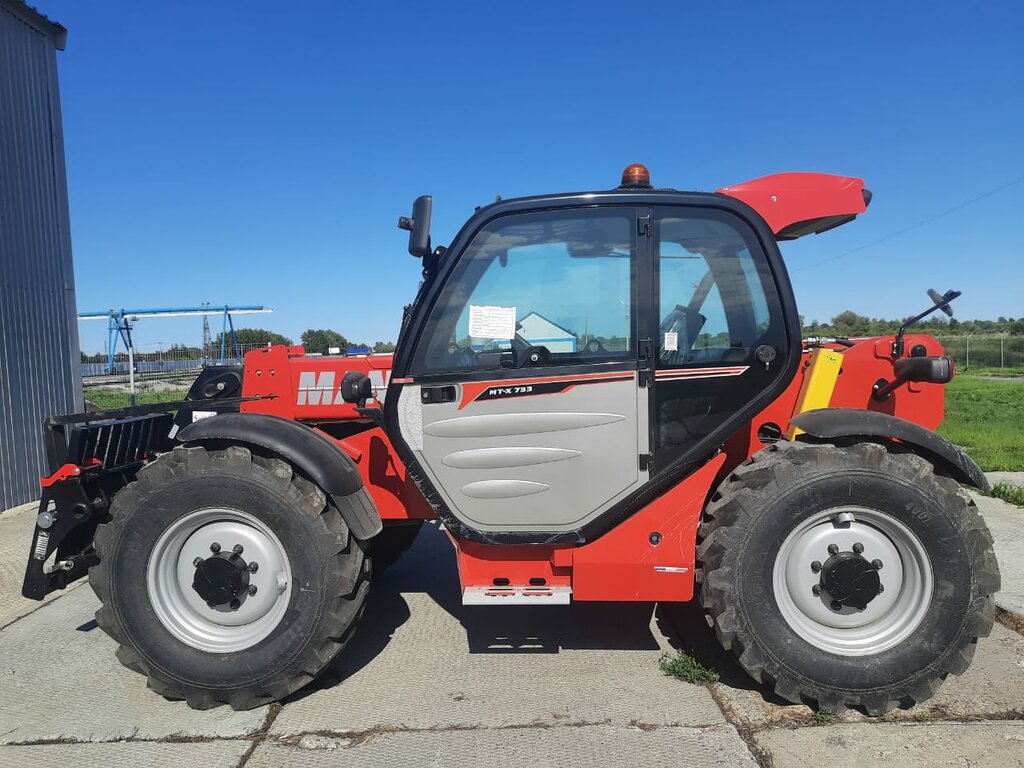 Özel üretim araç ve ekipmanları СпецТехИмпорт, Balaşiha, foto