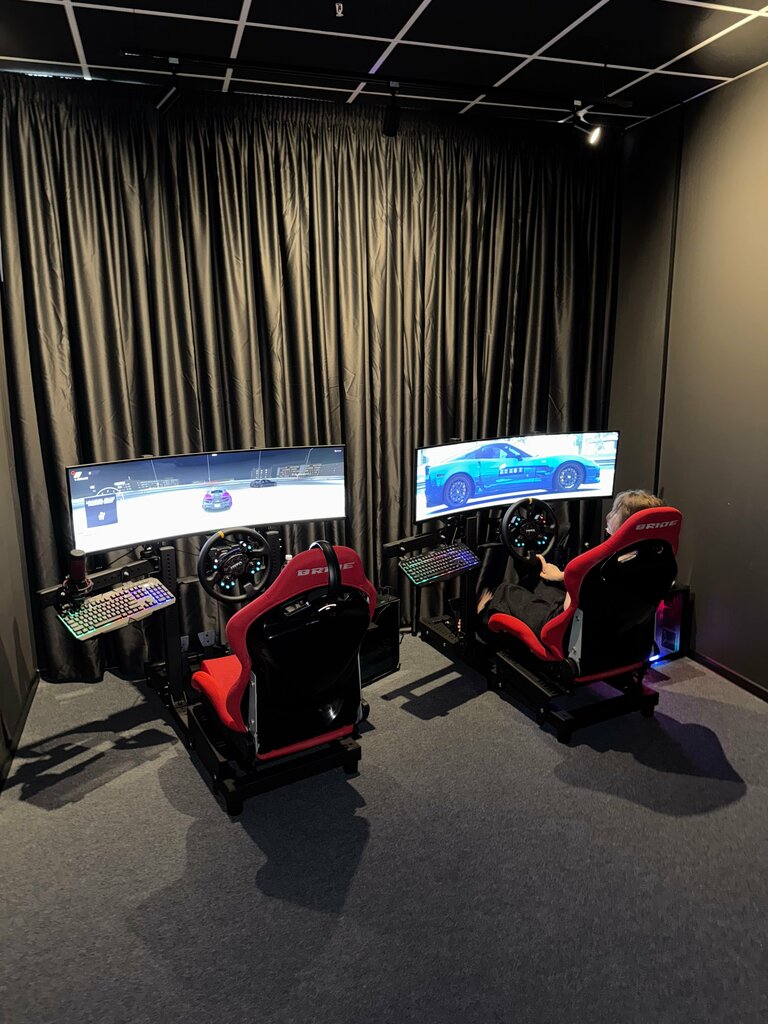 Bilgisayar kulübü M4 Club Автосимуляторы, Krasnodar, foto