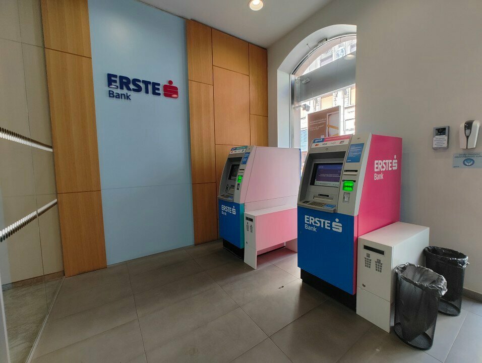ATM'ler Erste Bank, Belgrad, foto