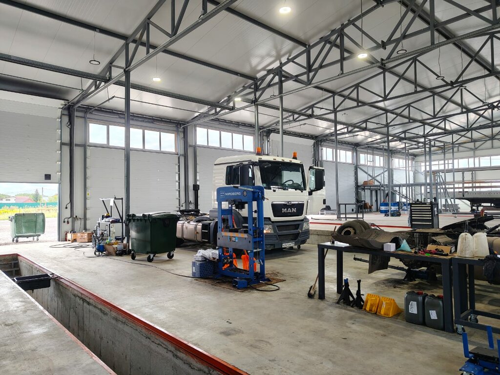 Kamyonların onarımı MM-TehCentr, Moskova ve Moskovskaya oblastı, foto