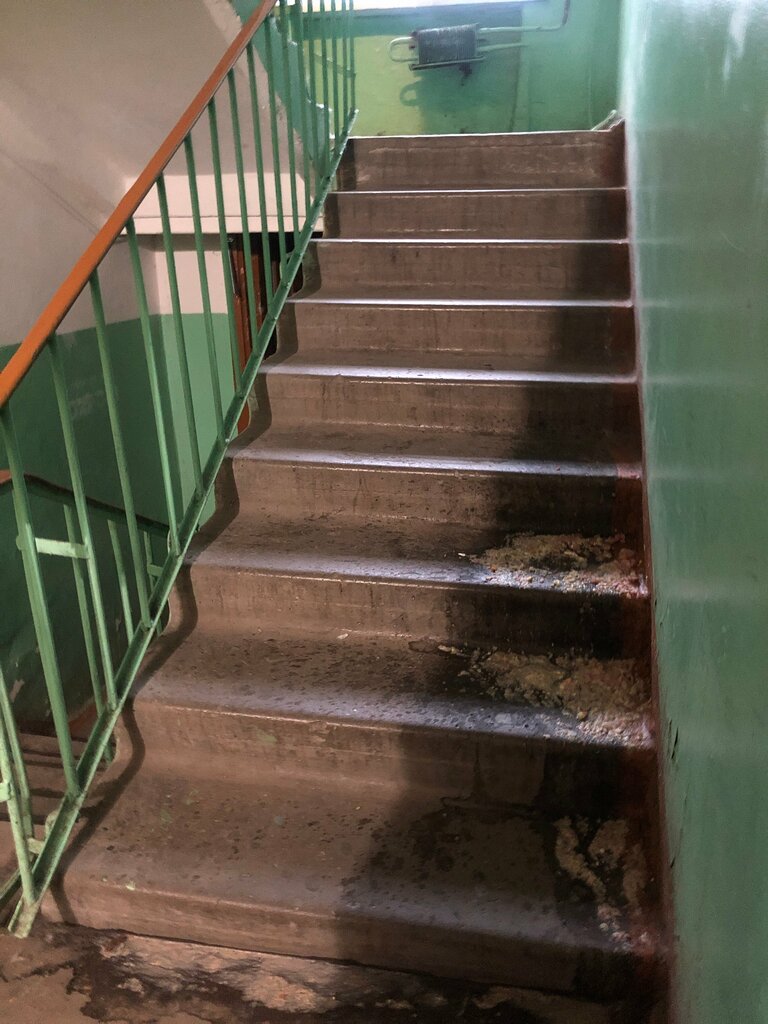 Konut servisleri kuruluşları Mikrorayon № 6+, Pskov, foto