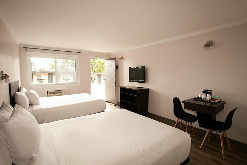 Otel Motel Newstar, Laval, foto