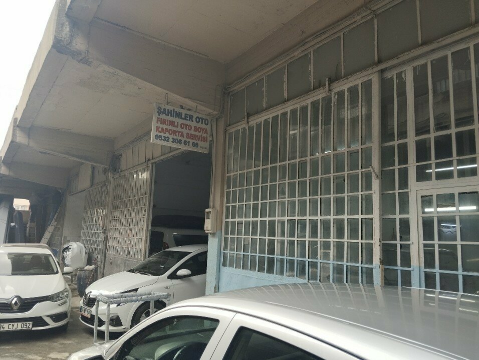 Araba boyama Şahinler Oto, İstanbul, foto