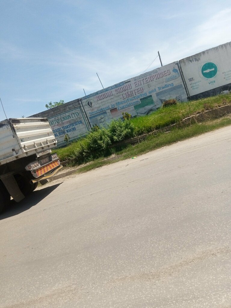 Mobilya fabrikaları Riddhi Siddhi Enterprise, Lusaka, foto