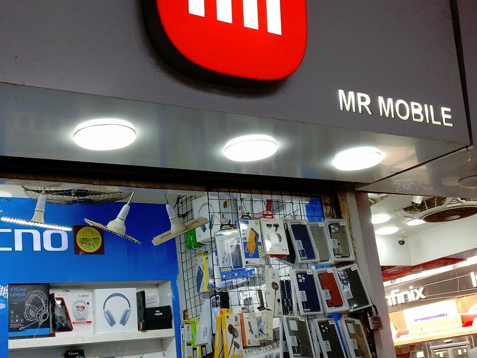 Cep telefonu aksesuarları Mr Mobile, Karaçi, foto