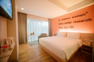MaxOneHotels at Bounty Sukabumi (West Java, Kota Sukabumi City, Sukabumi, Jl. Pemuda Street), otel  Sukabumi'den