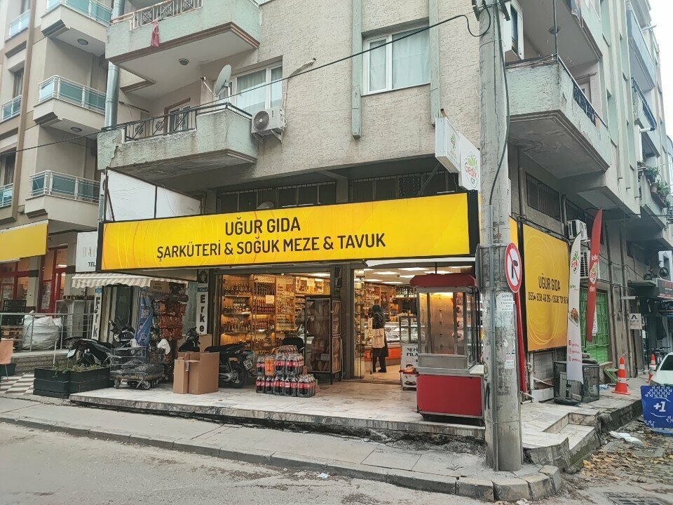 Mini-market Uğur Gıda, İzmir, foto