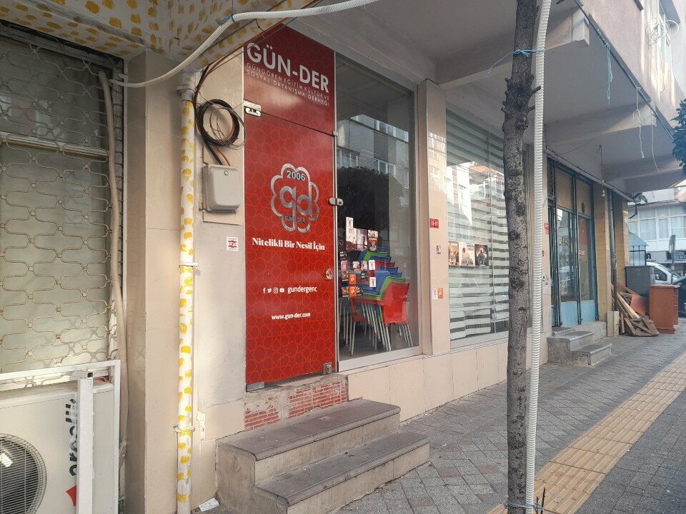 Dernekler, birlikler Gün-Der Güngören Eğitim Kültür ve Sosyal Dayanışma Derneği, İstanbul, foto