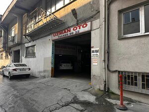 Uzman Oto (İstanbul, Küçükçekmece, Halkalı Cad., 195A), otomobil servisi  İstanbul'dan