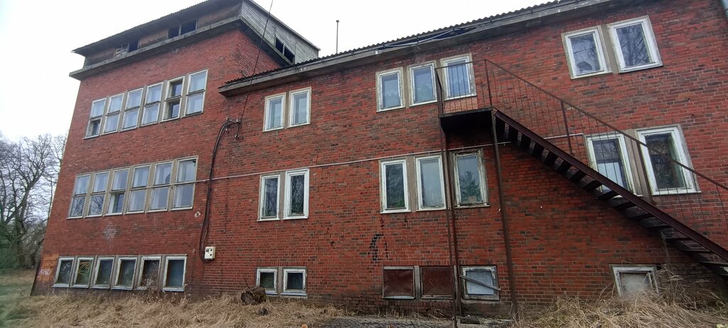 Turistik yerler Школа Гросс Фридрихсдорфа, Kaliningradskaya oblastı, foto