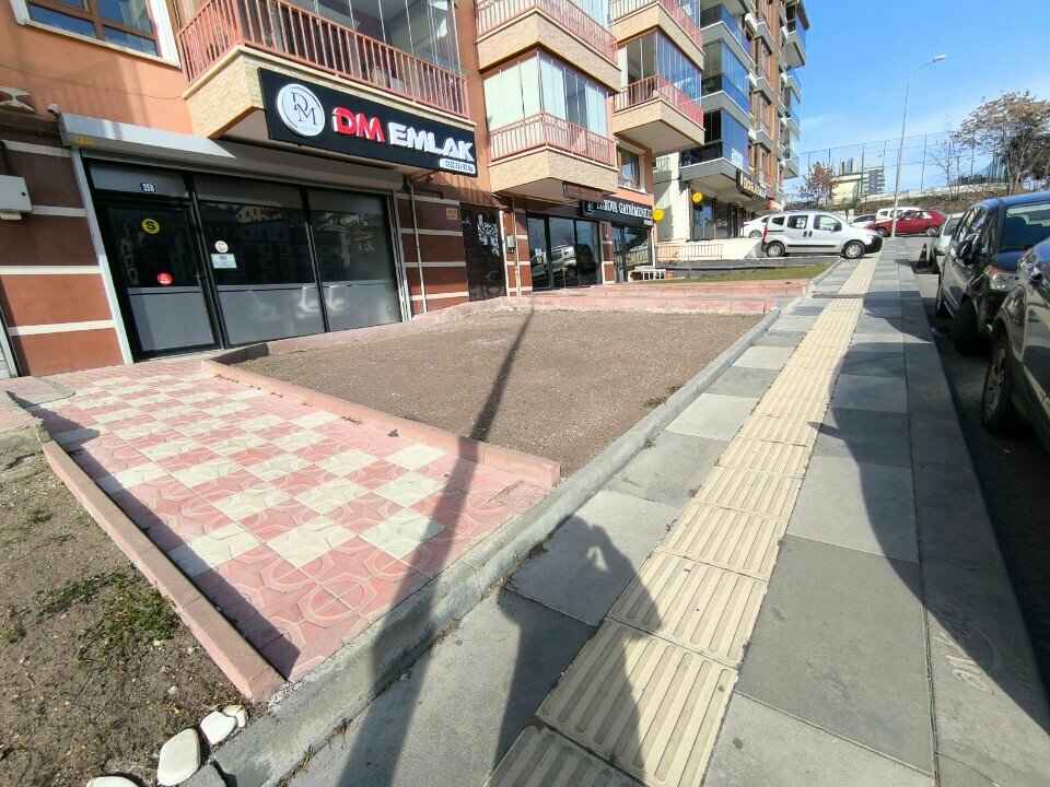 Otomobil satış galerileri Tuğra Grup, Ankara, foto