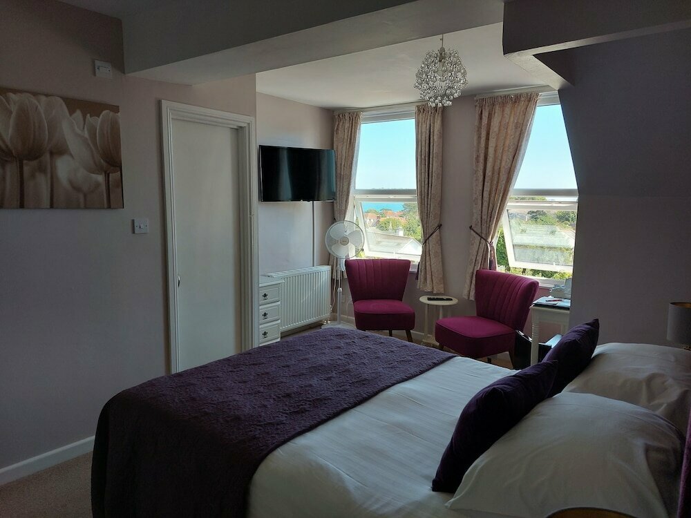 Otel Two Beaches, , foto