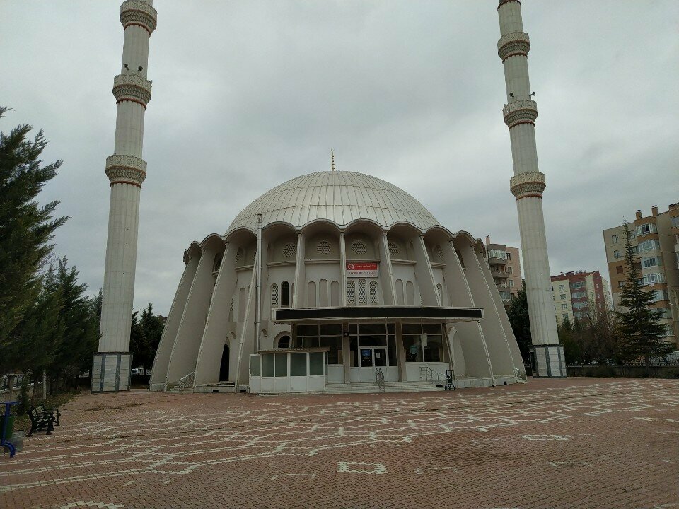 Cami Cevher Dudayev Camii, Konya, foto
