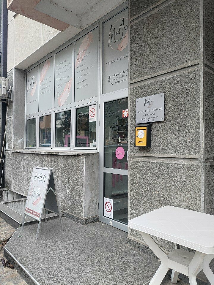Güzellik salonu L. A Beauty salon, Belgrad, foto