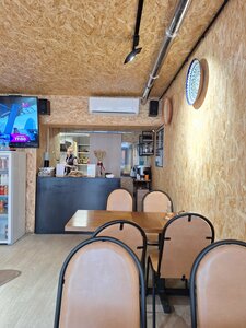 Plov (Moscow Region, Krasnogorsk Urban District, Pyatnitskoye shosse, 7-y kilometr, вл2с2), kafe  Moskova ve Moskovskaya oblastından