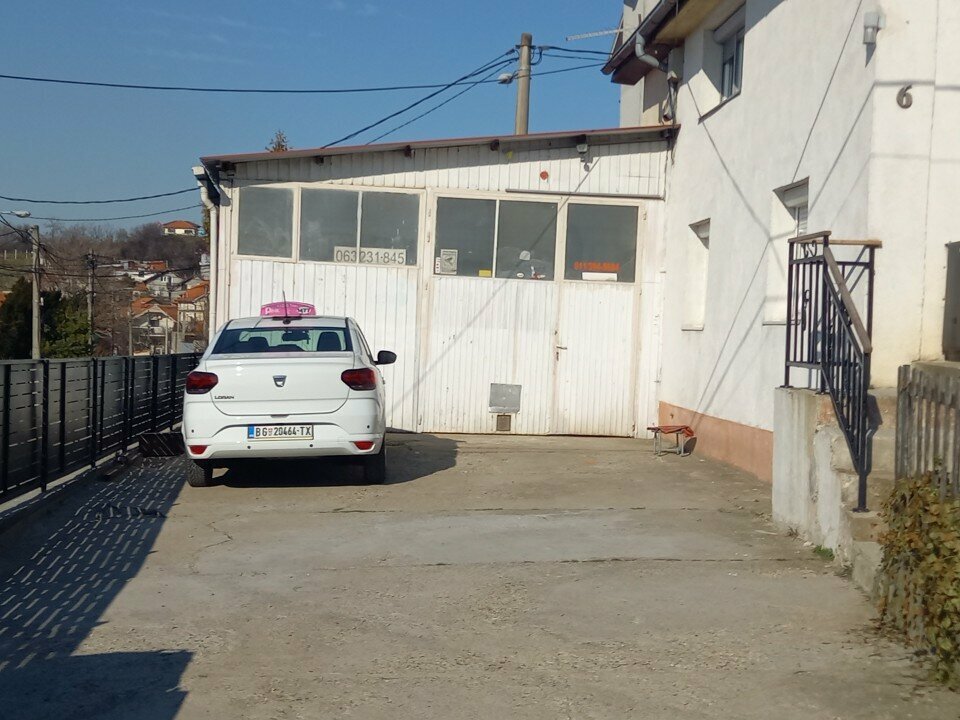 Otomobil servisi Auto Servis Mihael, Belgrad, foto