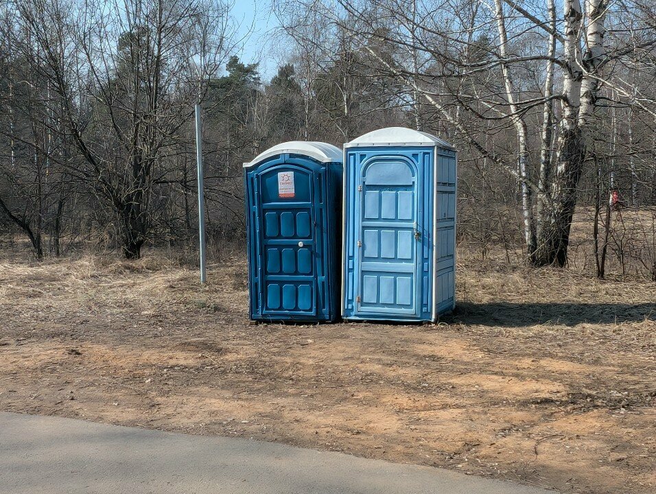Tuvalet Toilet, Moskova, foto