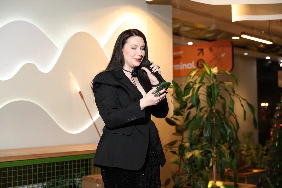 Yemek salonu, gastromarket Terminal E, Yekaterinburg, foto