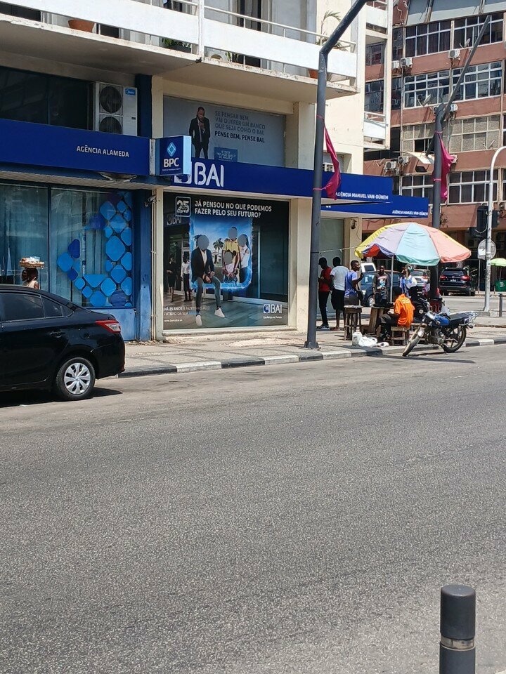 Banka Banco Angolano de Investimentos, Loanda, foto