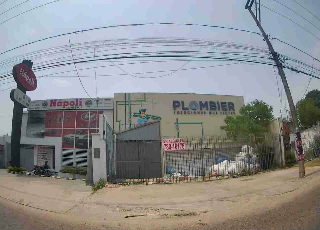 i̇nşaat malzemeleri toptan Plombier Srl - Santa Cruz, Santa‑Krus, foto