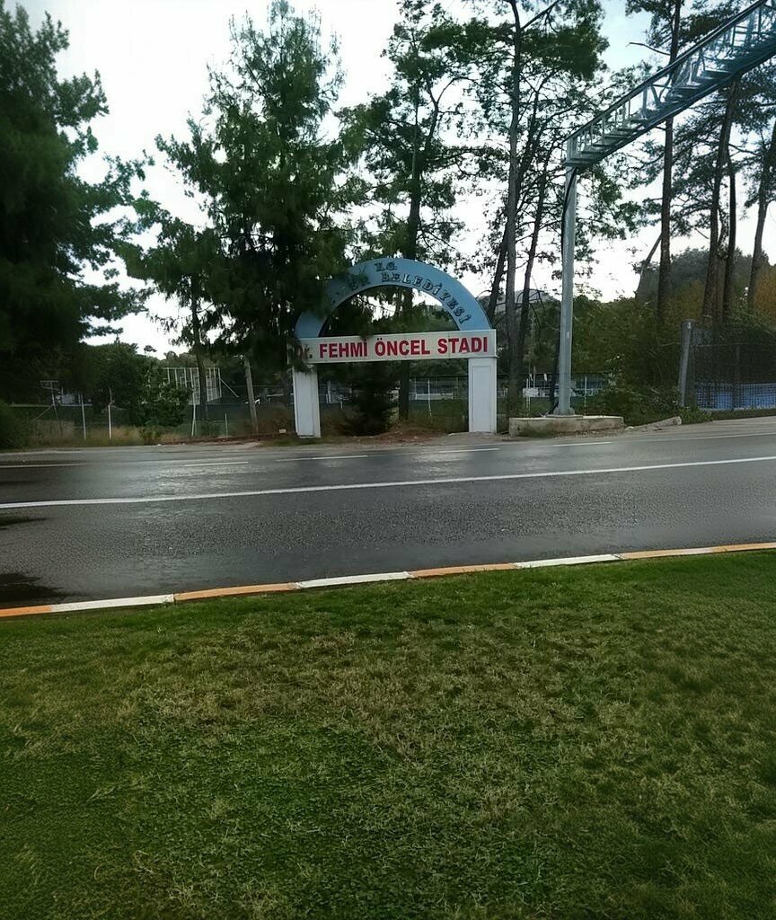 Stadyum Tekirova Dr. Fehmi Öncel Stadi, Kemer, foto