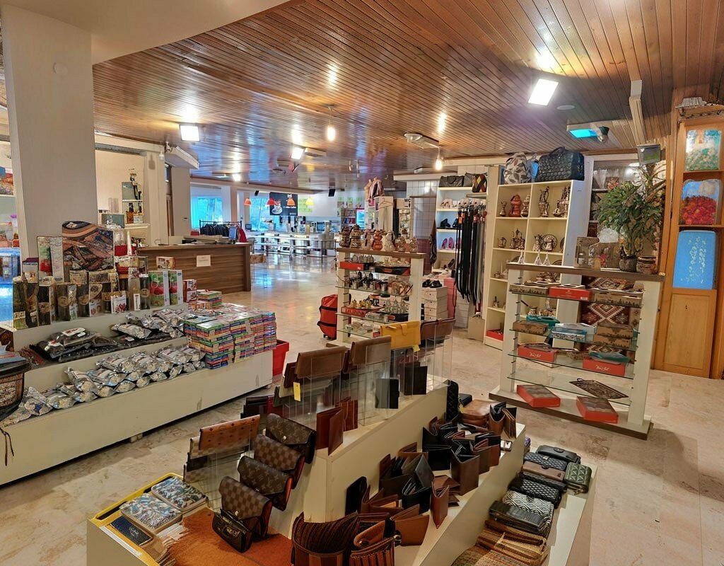 Alışveriş merkezleri Cafe Mola Firik's, Akseki, foto