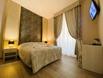 Hotelier 51 (Via Lucrezio Caro No:51), otel  Roma'dan