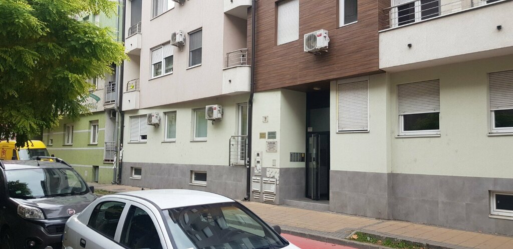 Avukatlar Advokat, Novi Sad, foto