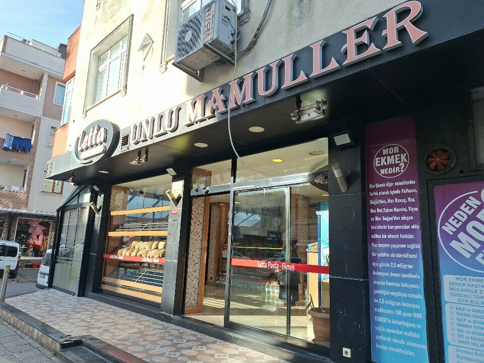 Ekmek fırını Letta Unlu Mamüller, İstanbul, foto