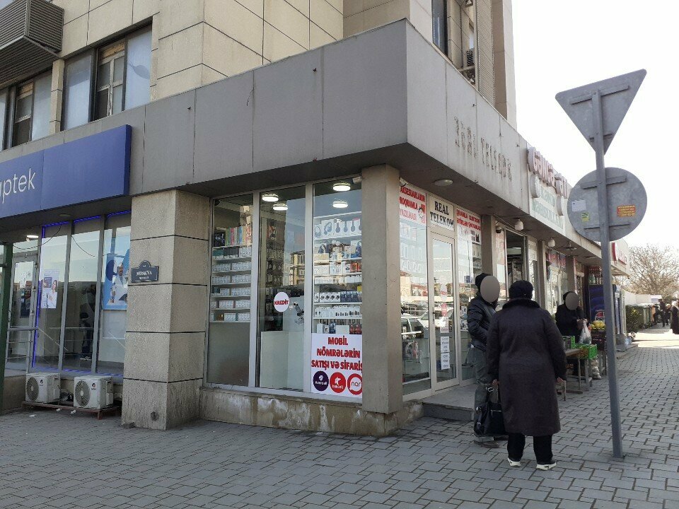 Cep telefonu aksesuarları Real Telecom, Bakü, foto