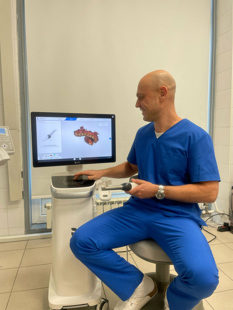 Özel ağız ve diş sağlığı klinikleri ve muayenehaneleri Стоматолог Лукьянов Р. А., Moskova, foto